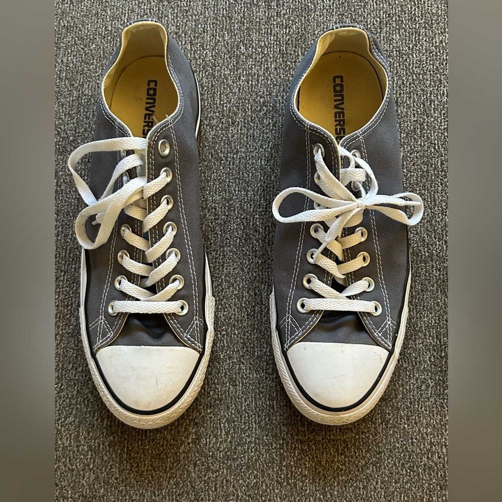 Unisex Converse Only Wore One Time - Gem
